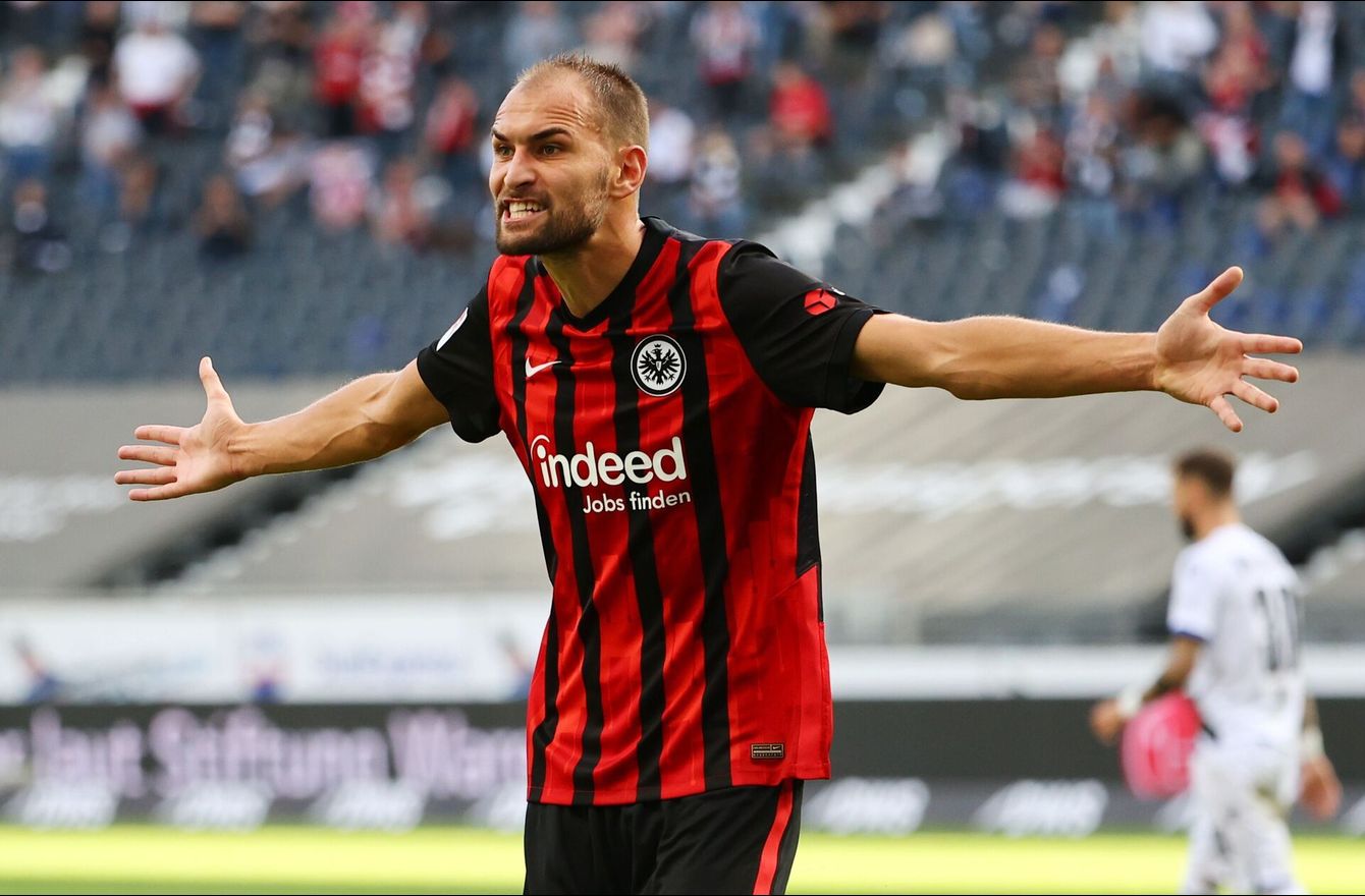 Bas Dost opgiver comeback efter hjertestop