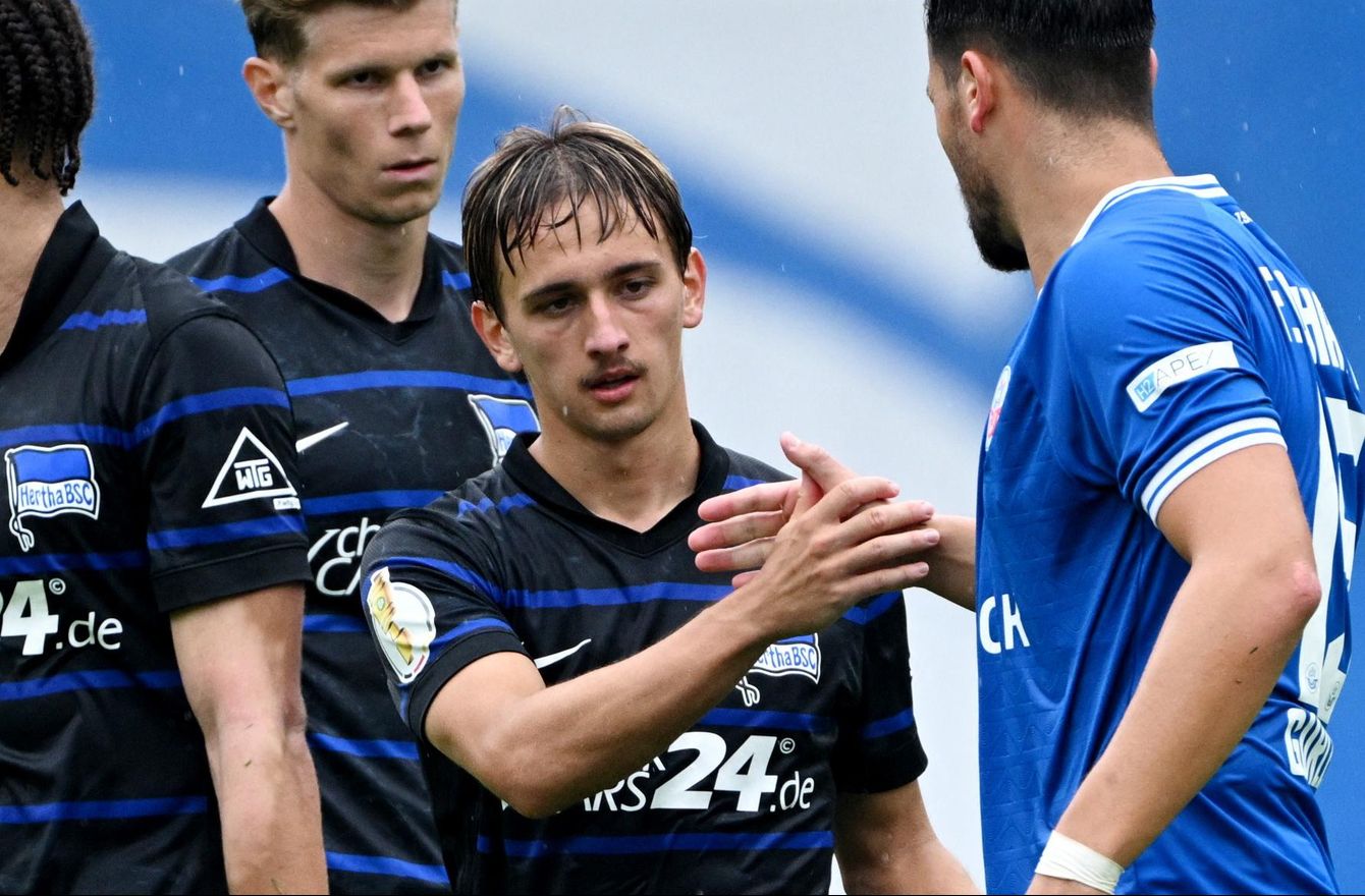 Polsk back forlader Hertha Berlin