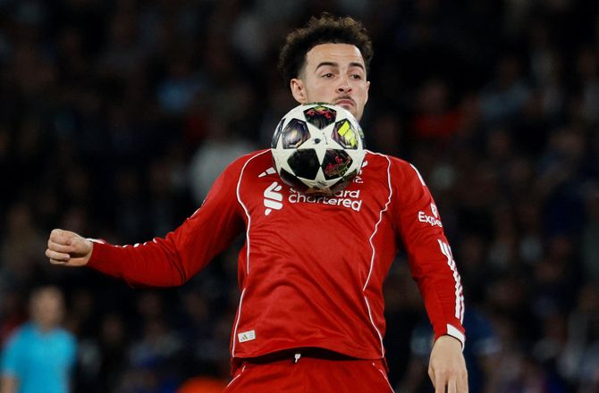 Inter-boss bekræfter interesse i Curtis Jones