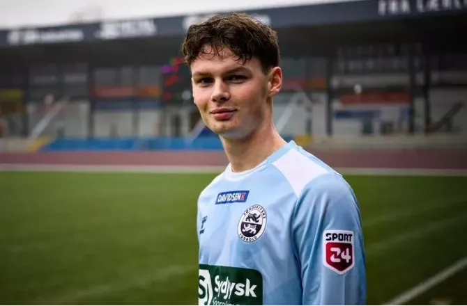 Sønderjyske belønner Anders Hoeg