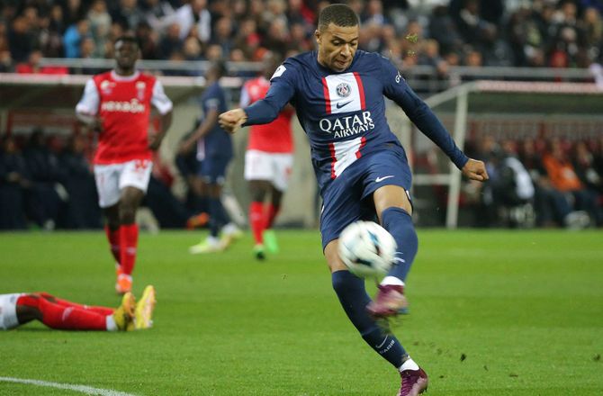 PSG-chef: Mbappé var som en hjemløs uden Messi og Neymar