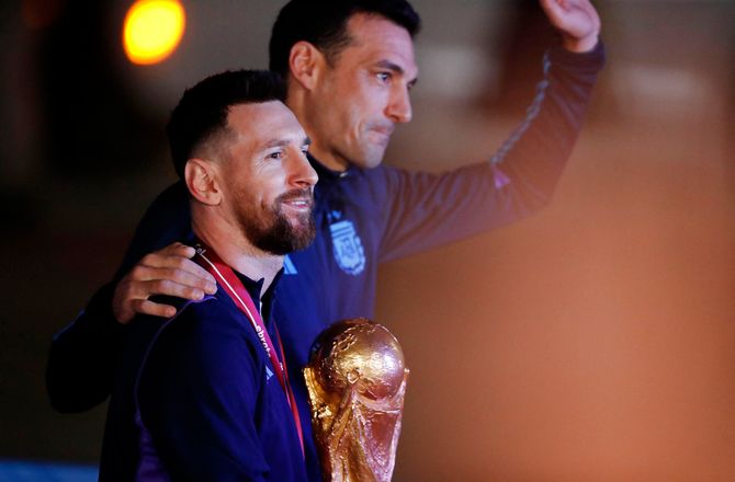 Argentina-chef slår fast: Messi er større end Maradona